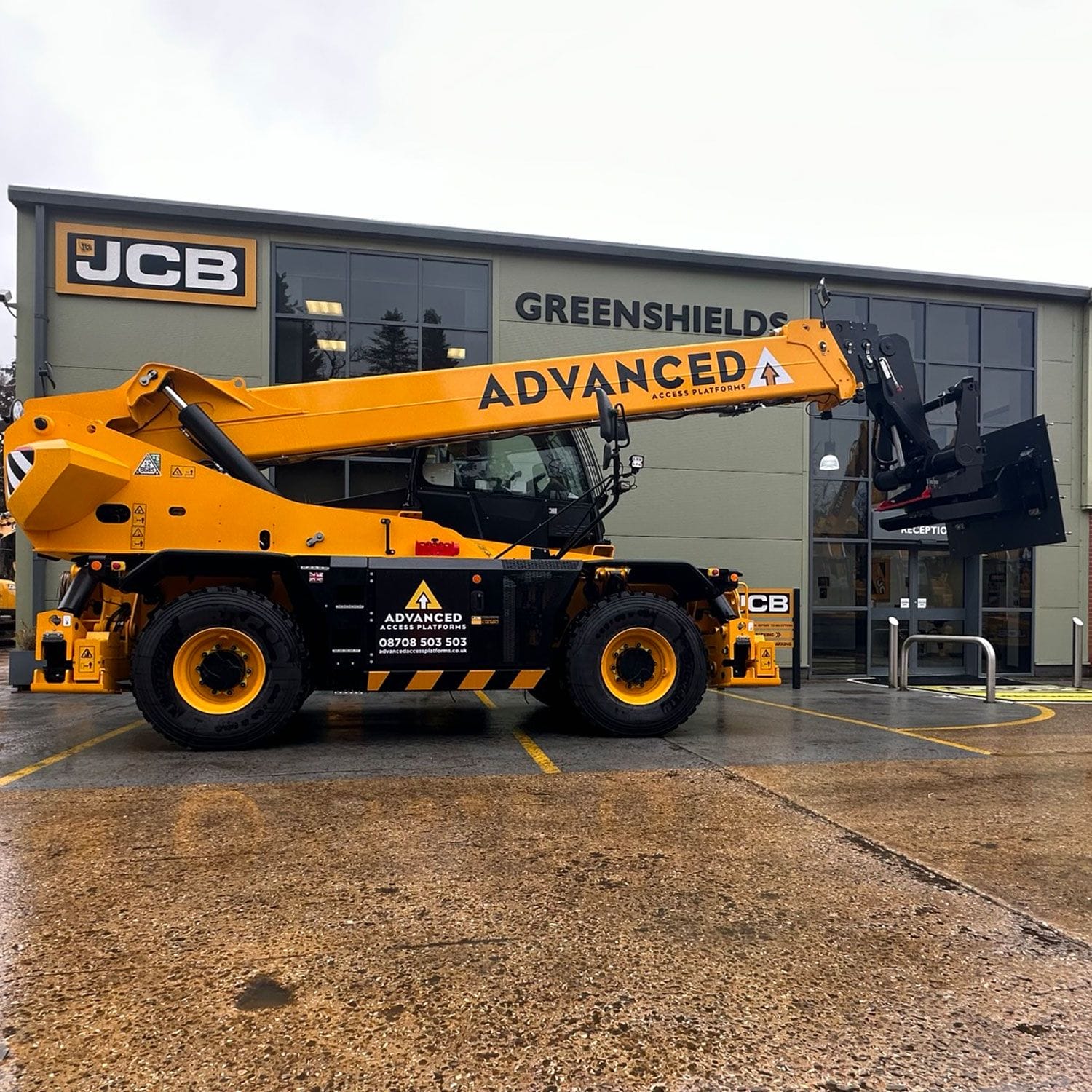JCB Rotating Telehandler 555-260R (26meters) | Advanced Access Platforms