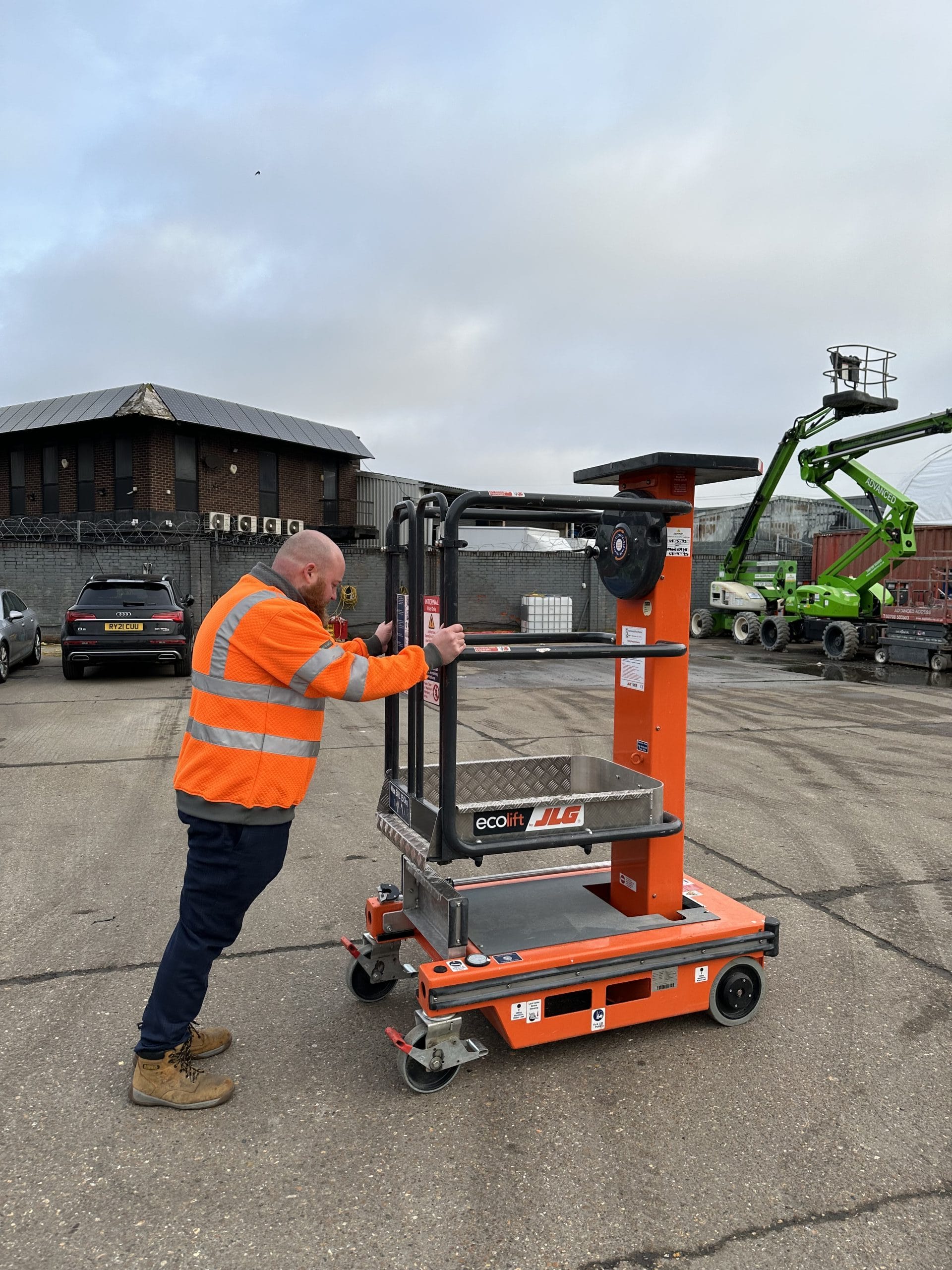 JLG ECOLIFT | Advanced Access Platforms