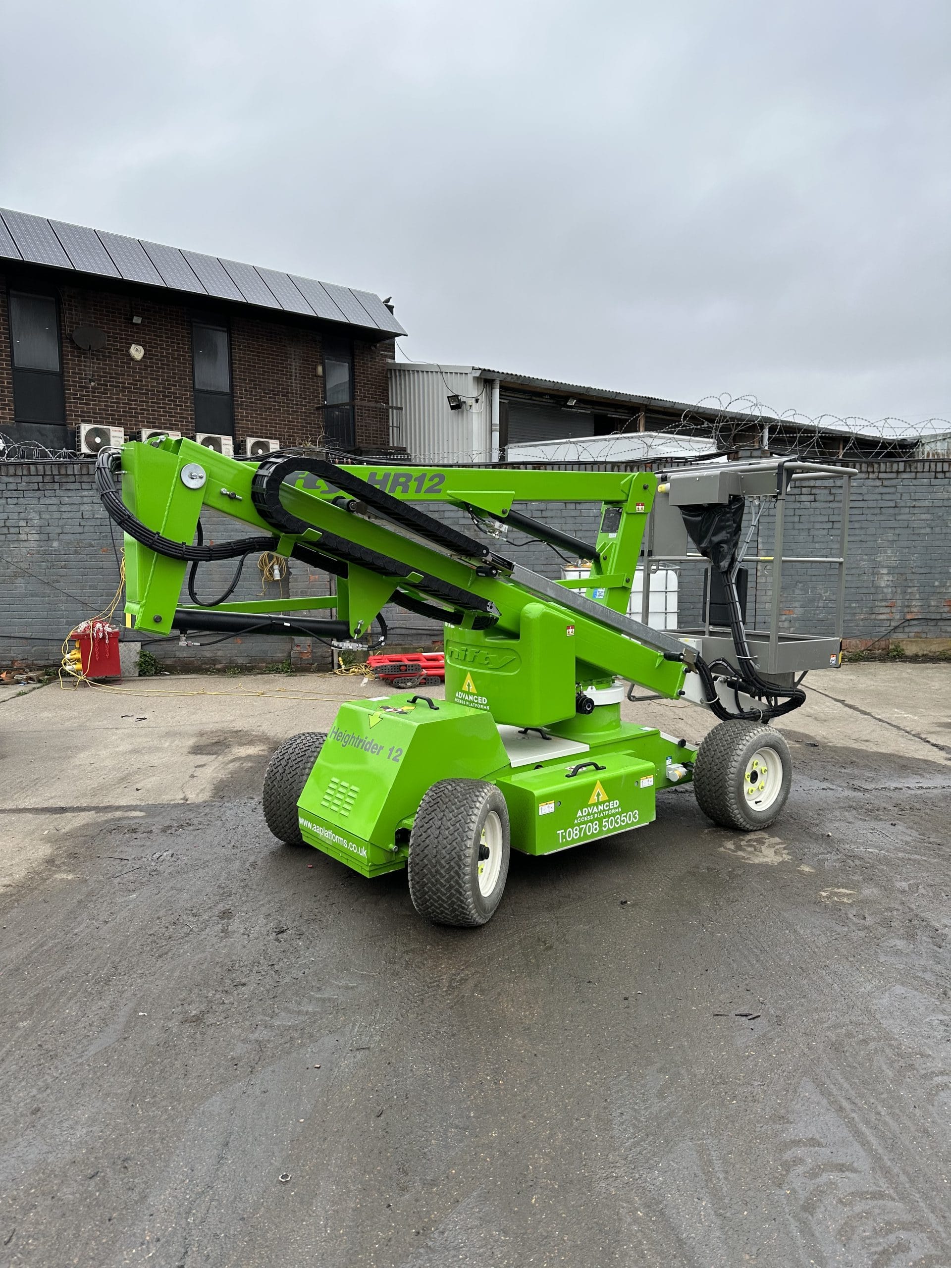 NiftyLift HR12Bi | Advanced Access Platforms