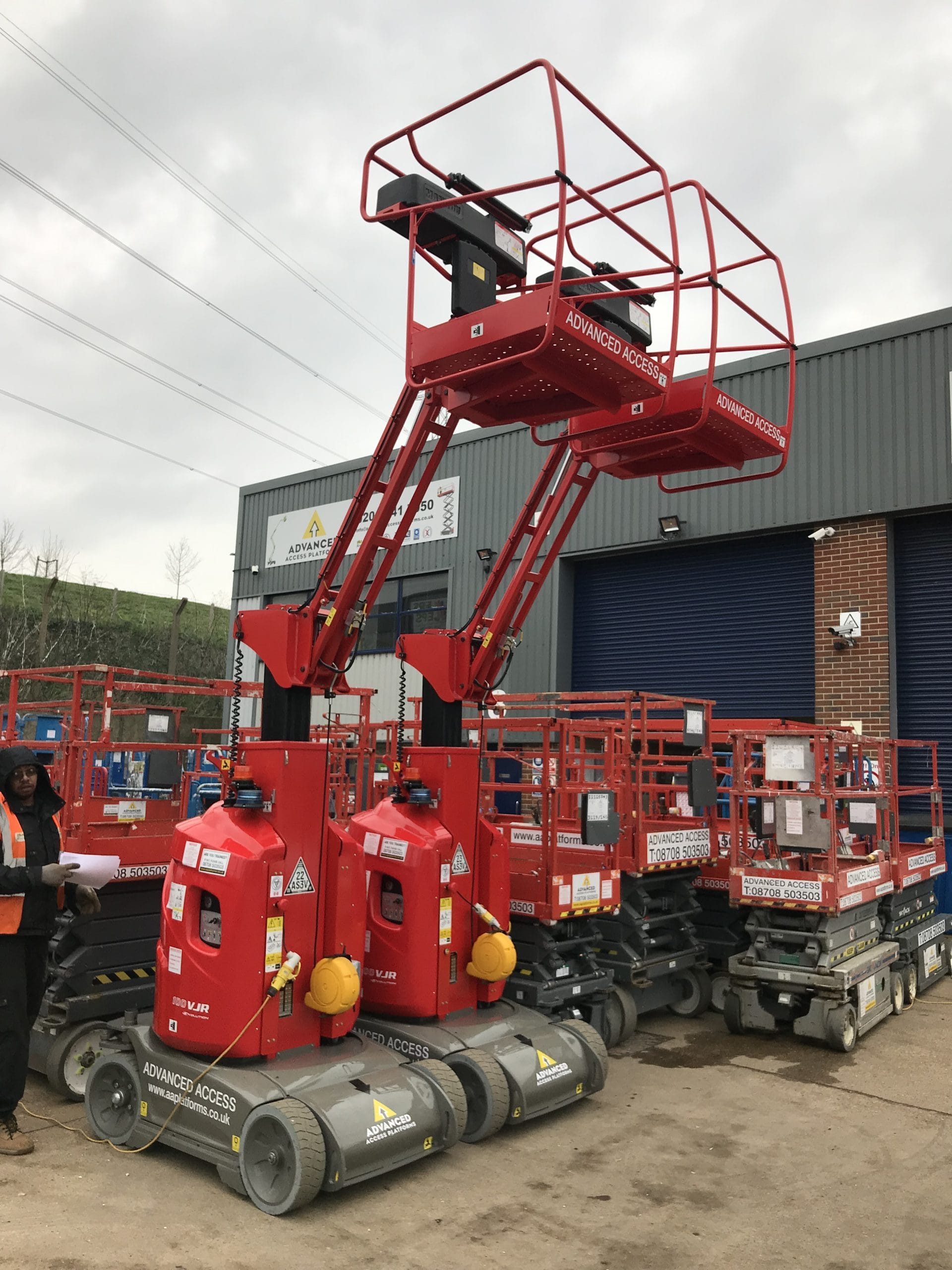Manitou MAN100V | Advanced Access Platforms